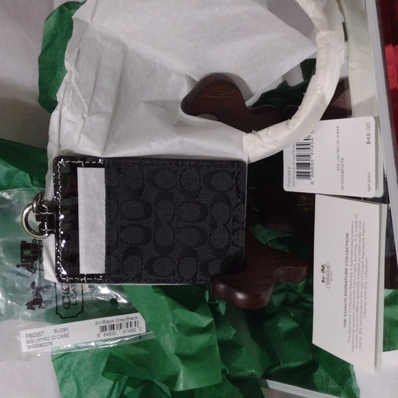 Coach | Accessories | Coach Signature Lnyrd Grey Black Patent Leather ...